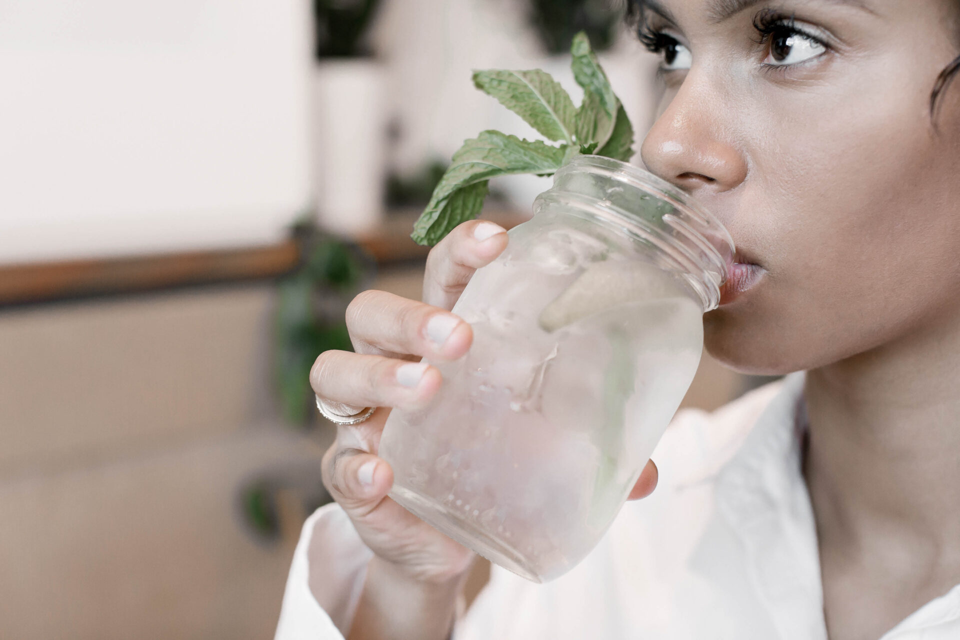 10 Tips To Help Keep Your Digestive System Healthy | The Natural ...